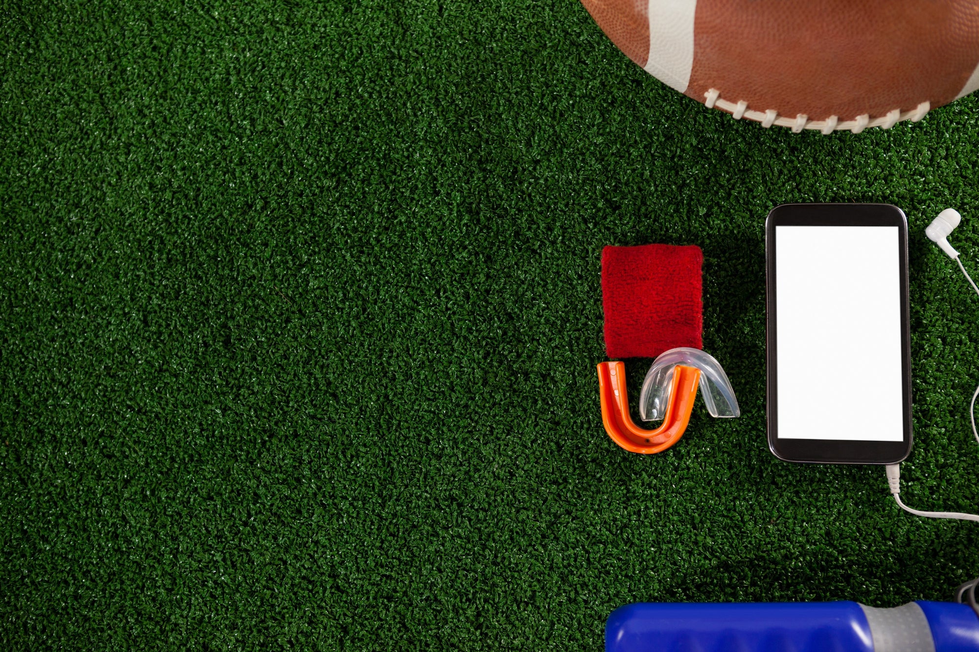 Fitting a Custom Football Mouthguard - Mouthpiece Guy
